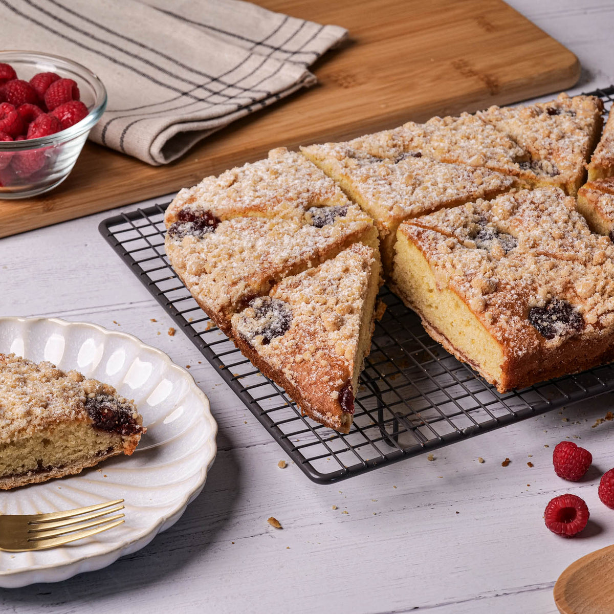 Vegan Raspberry Crumble Tray – Tiptree Patisserie